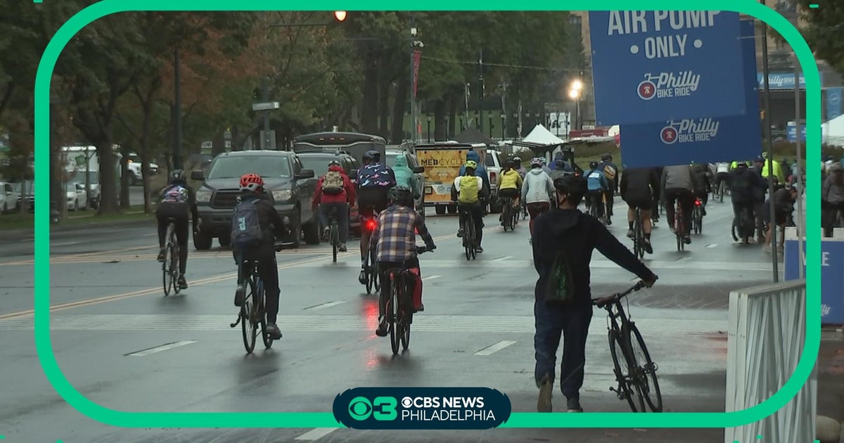 Rainy weather doesn't stop the 2nd annual Philly Bike Ride - CBS ...
