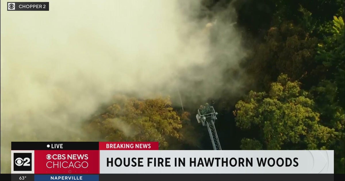 Extra-alarm house fire in Hawthorn Woods - CBS Chicago