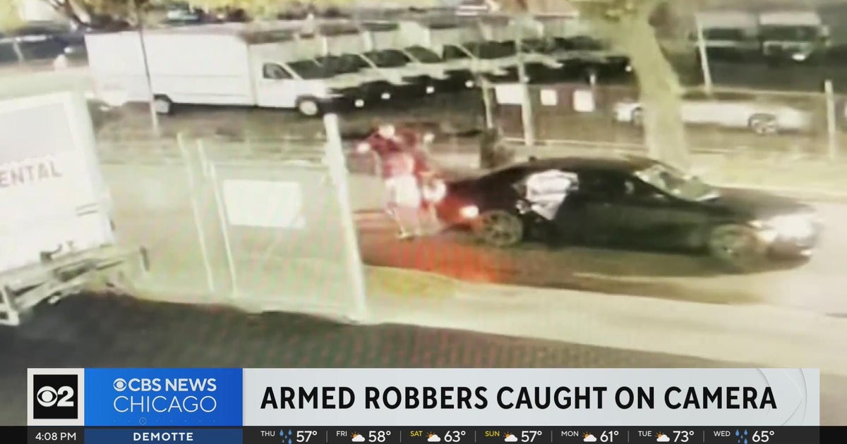 Armed robbers caught on camera - CBS Chicago