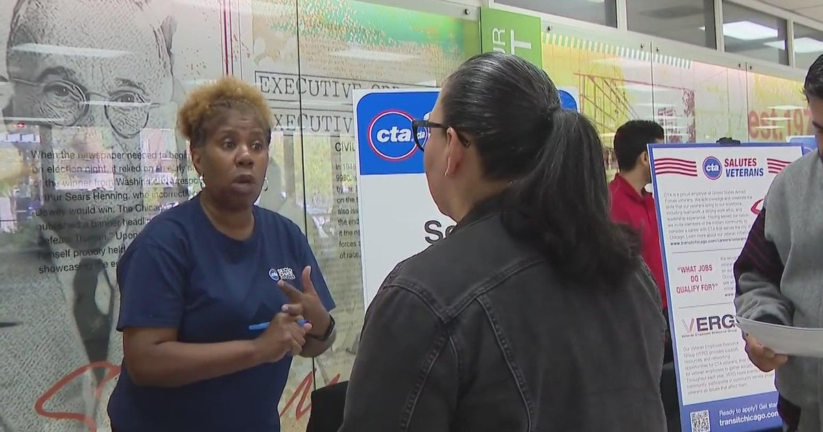 CTA hiring bus drivers to combat long wait times - CBS Chicago