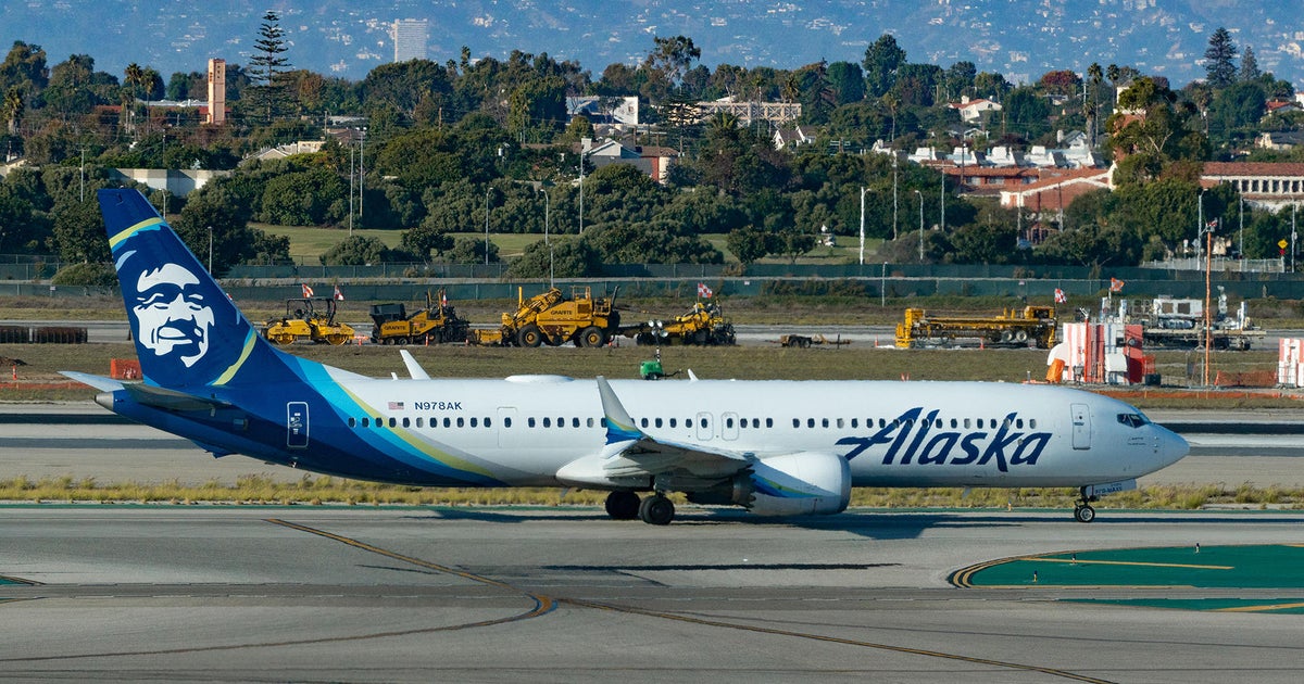 Off-duty pilot charged with attempted murder for allegedly trying to crash Alaska Airlines ...
