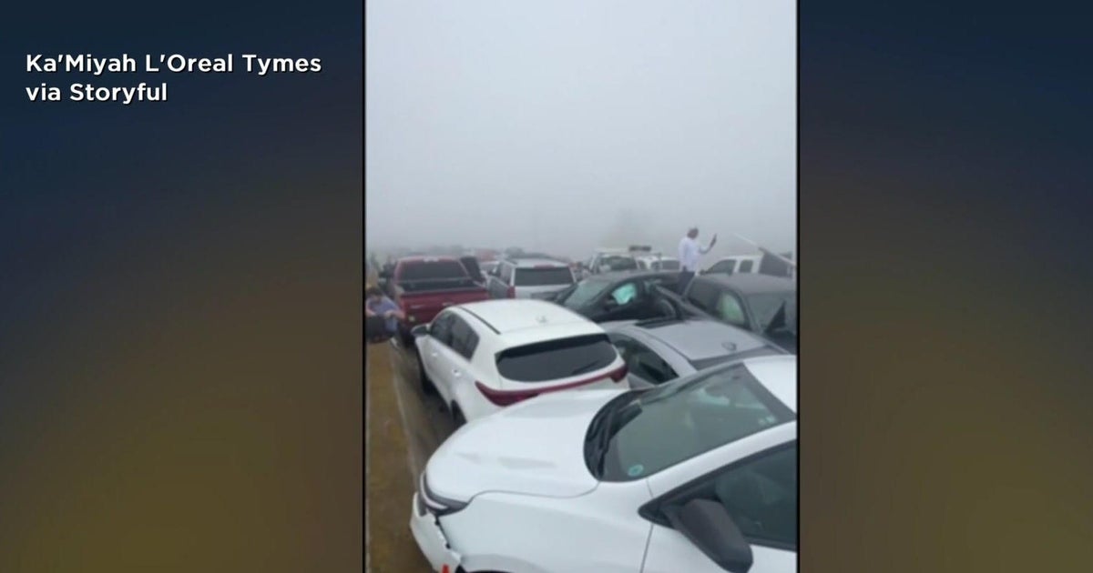 'Super fog' causes deadly pileup in Louisiana - CBS Chicago