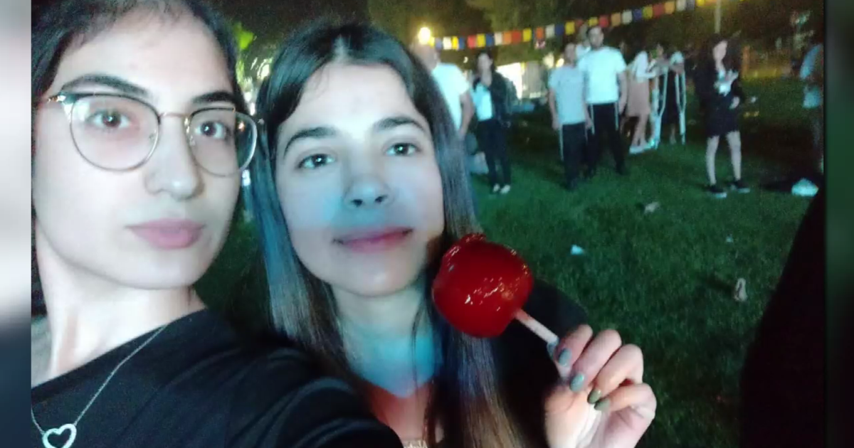 Two friends mourn their hometown in Israel after attack - CBS Chicago