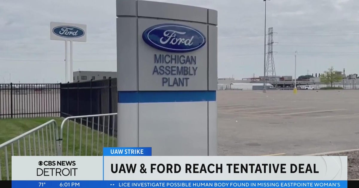 Ford UAW members await details of game-changing tentative agreement ...