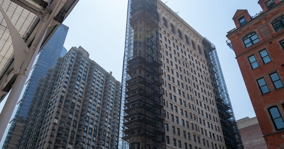 Flatiron Building to be transformed into luxury housing - CBS New York