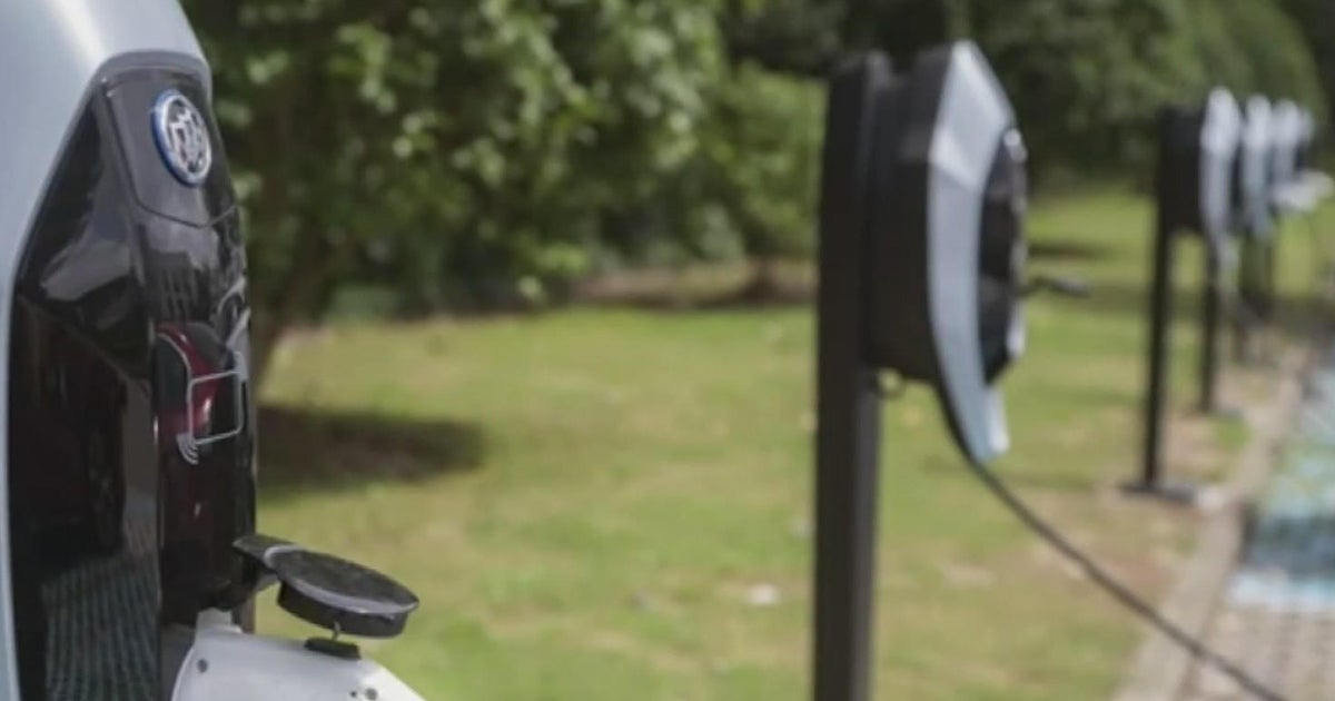 Pritzker to unveil Pritzker new Illinois-made EV charger in ...