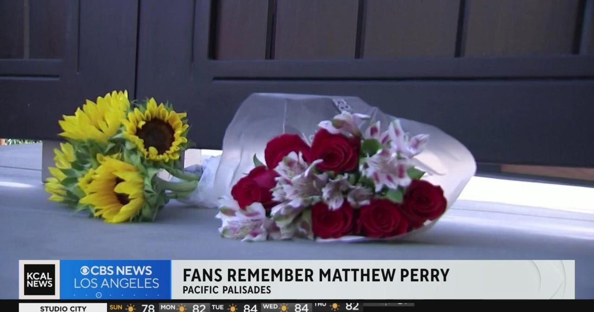 Fans remember "Friends" star Matthew Perry - CBS Los Angeles