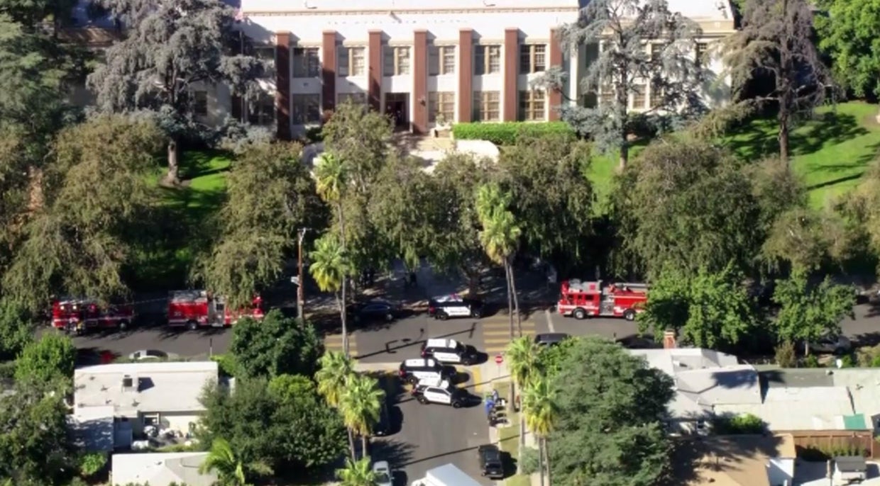 2 students stabbed, 2 injured following brawl at Van Nuys High School ...