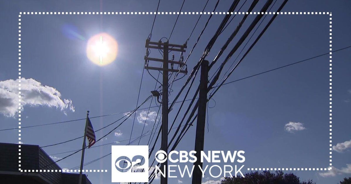 Farmingdale moving power lines underground - CBS New York