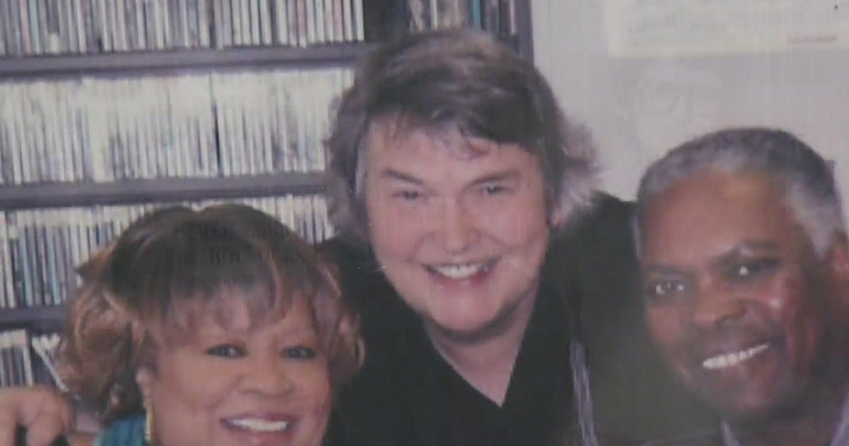 Jumpstart with Jackie: Terri Hemmert celebrates 50 years at WXRT - CBS ...