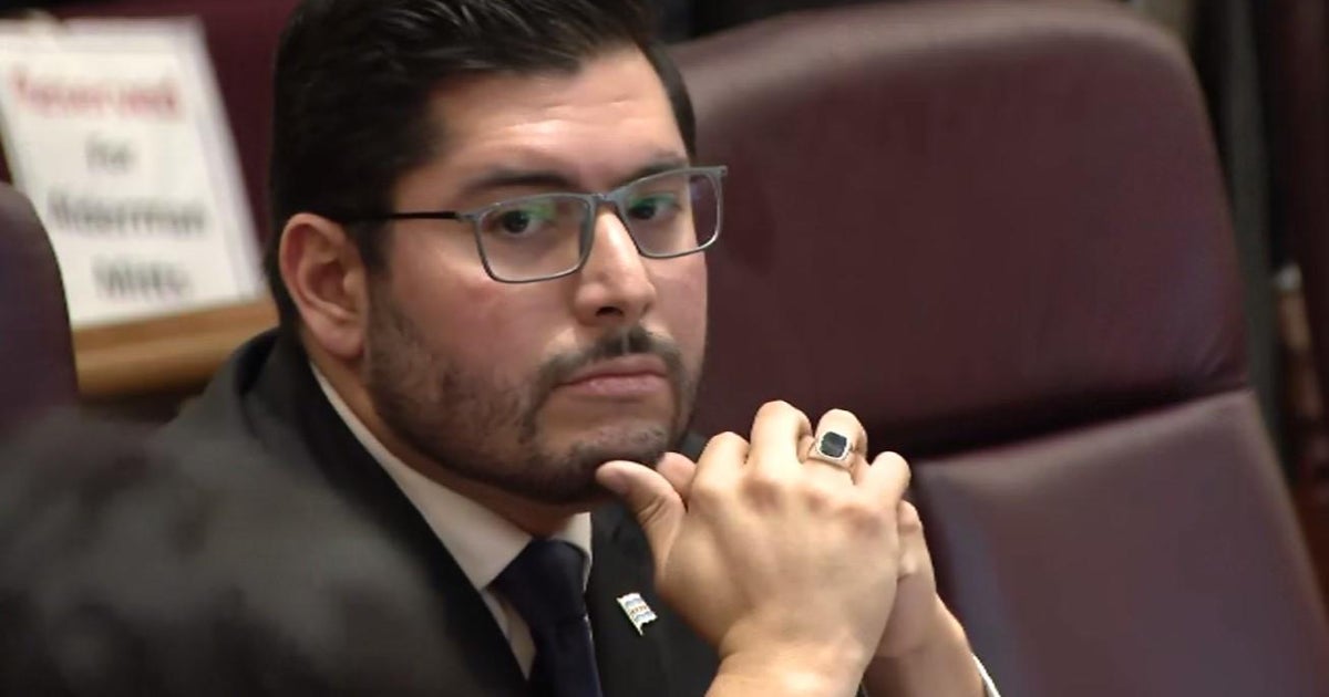 Ald. Carlos Ramirez-Rosa escapes City Council censure over bullying ...