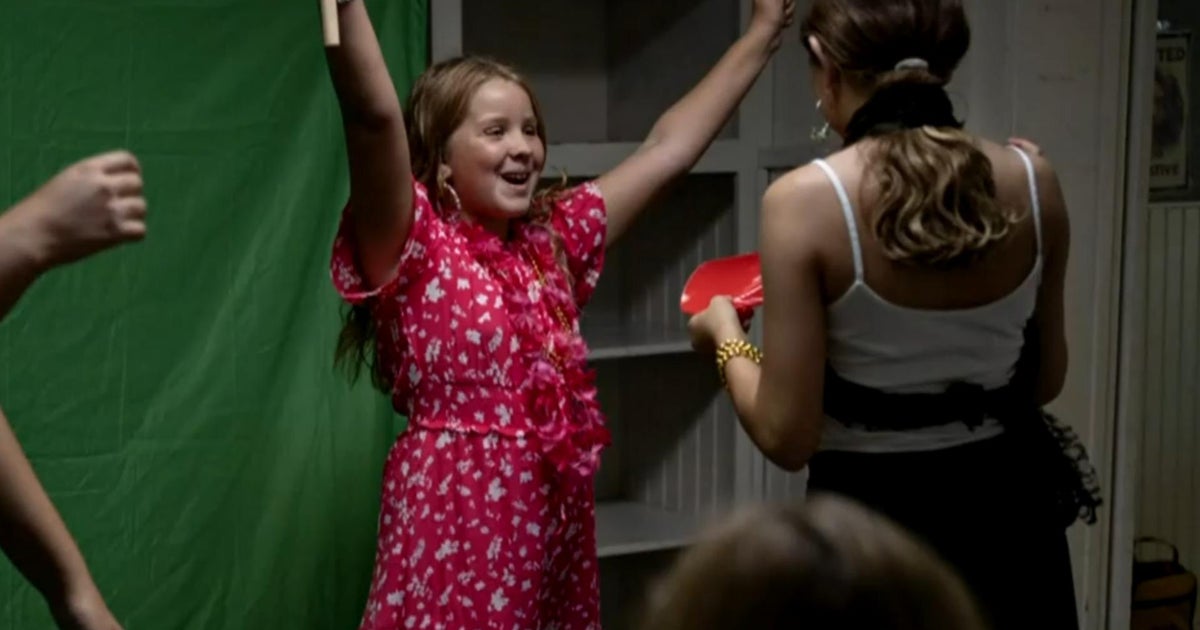 Content creator camps help kids become online influencers - CBS News