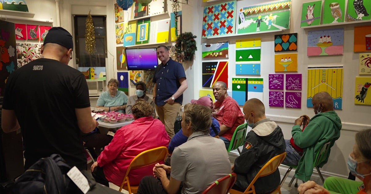 People experiencing homelessness and mental illness find a place to ...