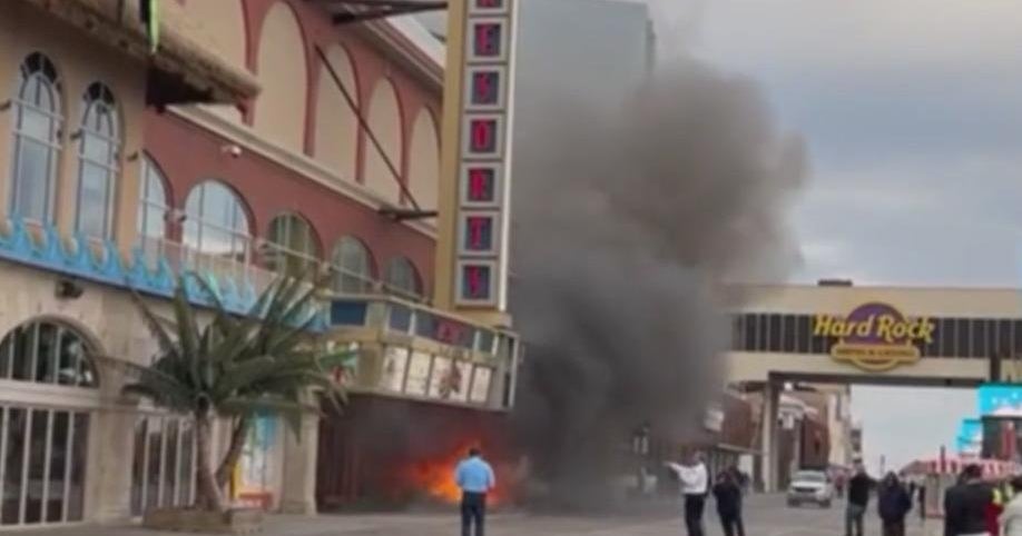 Atlantic City fire: 2-alarm blaze on boardwalk outside Resorts Casino ...