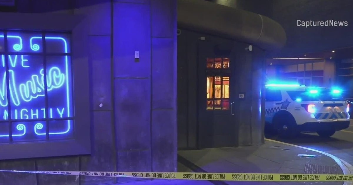 Person killed in attack outside Chicago's House of Blues - CBS Chicago