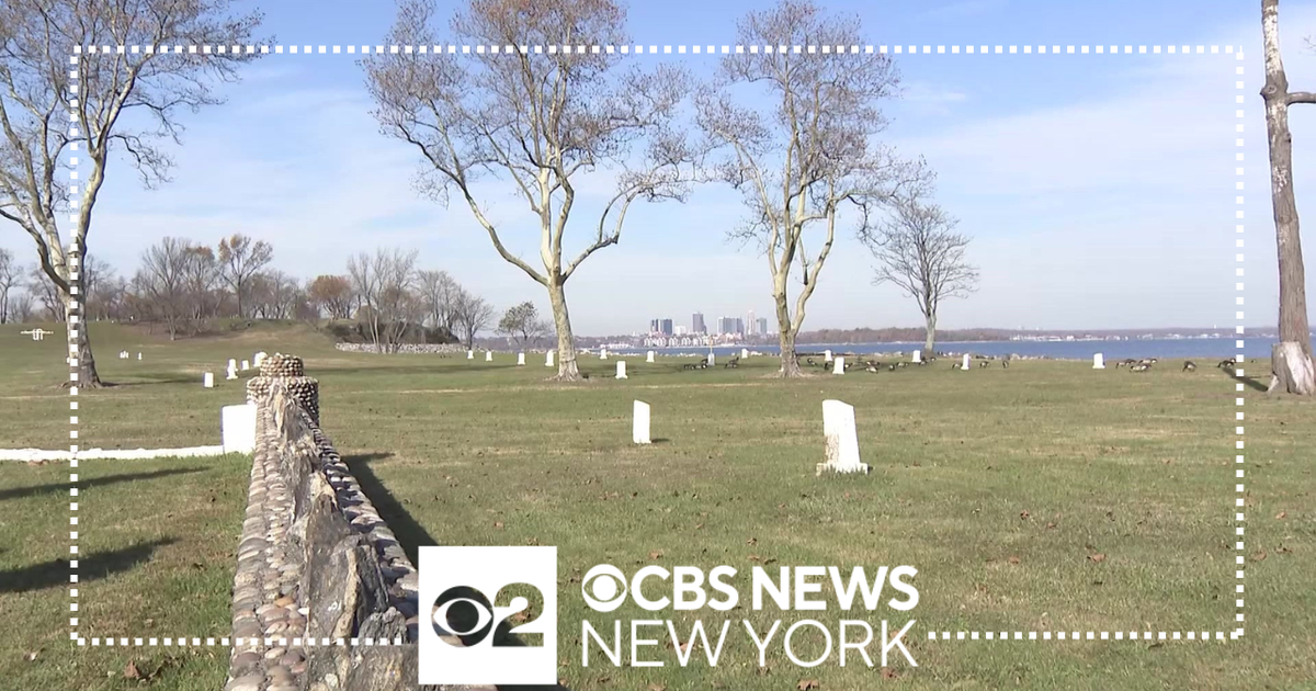Hart Island opens to public for 1st time - CBS New York