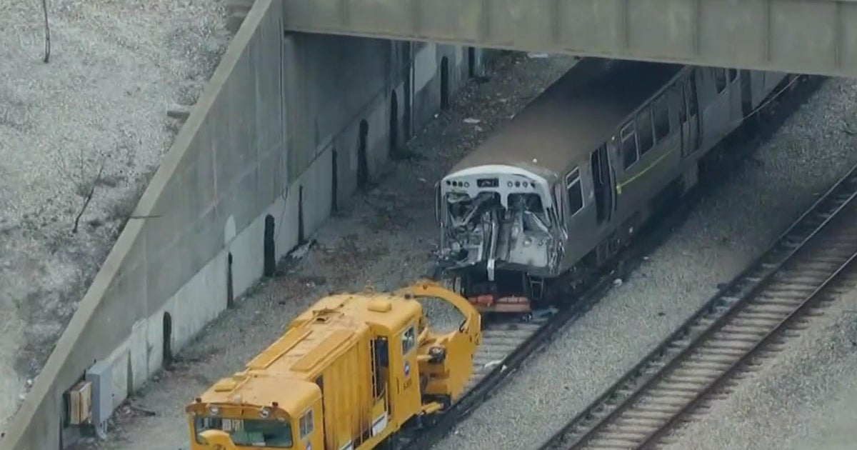 What went wrong in CTA train crash that injured 38? - CBS Chicago