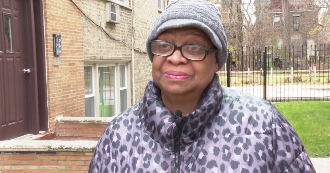 Chicago woman frustrated after Postal Service fails to deliver mail ...
