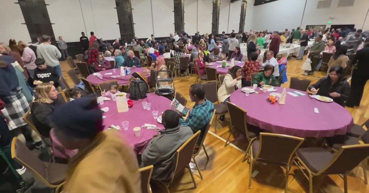 Multicultural Thanksgiving brings community together with cuisine - CBS ...