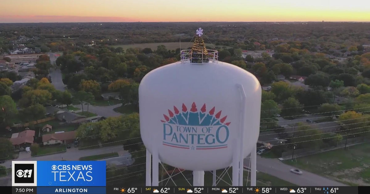 Pantego, Texas elevates the Christmas tree tradition - CBS Texas