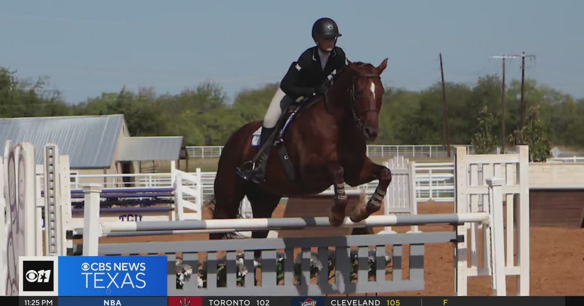The bond between horse and rider: The TCU Equestrian Team - CBS Texas