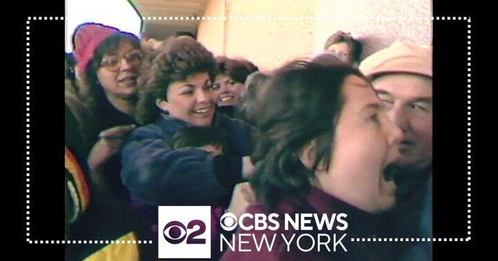 Looking back at the 1983 Cabbage Patch Kid Christmas craze - CBS New York Looking back at the 1983 Cabbage Patch Kid Christmas craze - CBS New York