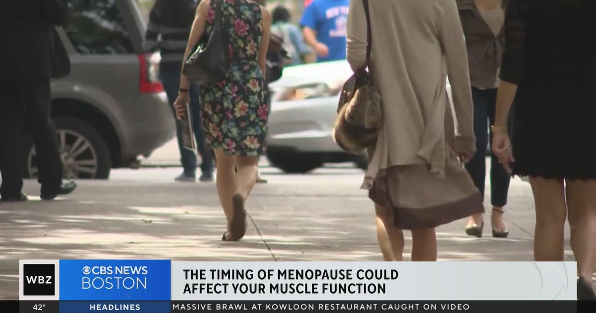 Entering menopause later maintains muscle strength, study suggests ...