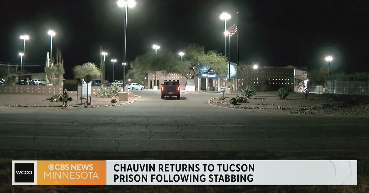 Derek Chauvin returns to prison after being stabbed 22 times - CBS ...