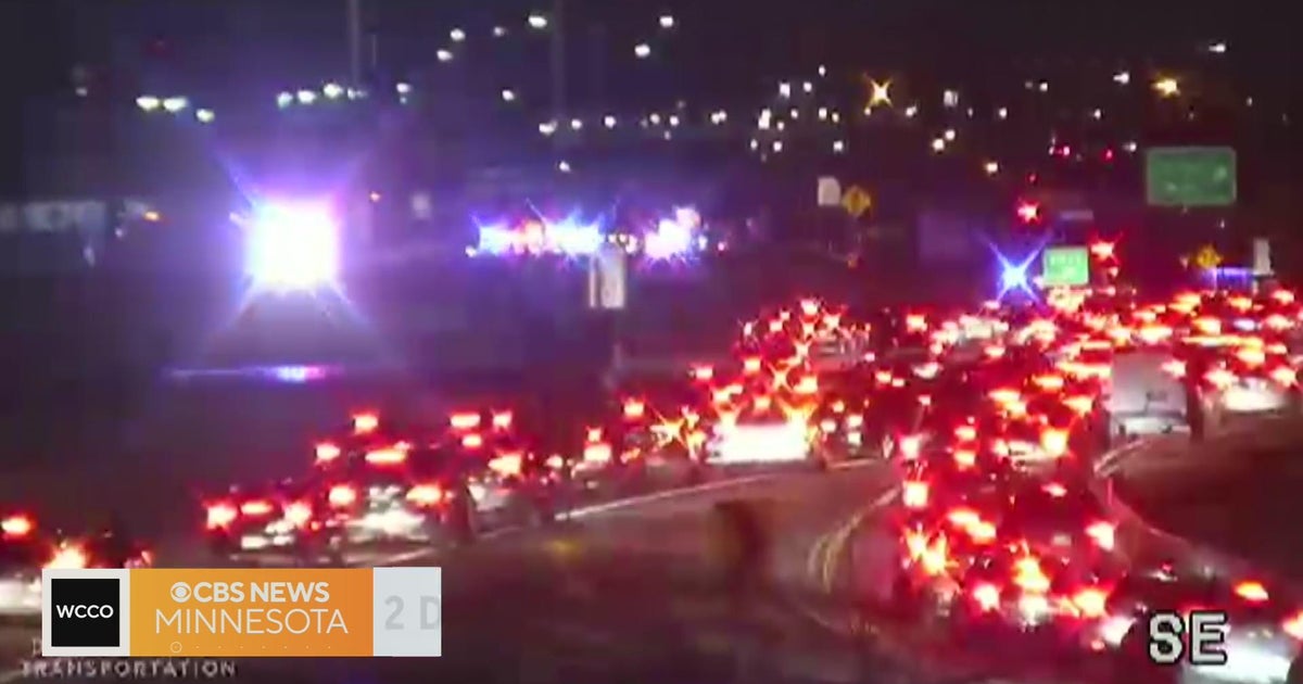 2 dead, 2 hurt in Minneapolis crash - CBS Minnesota
