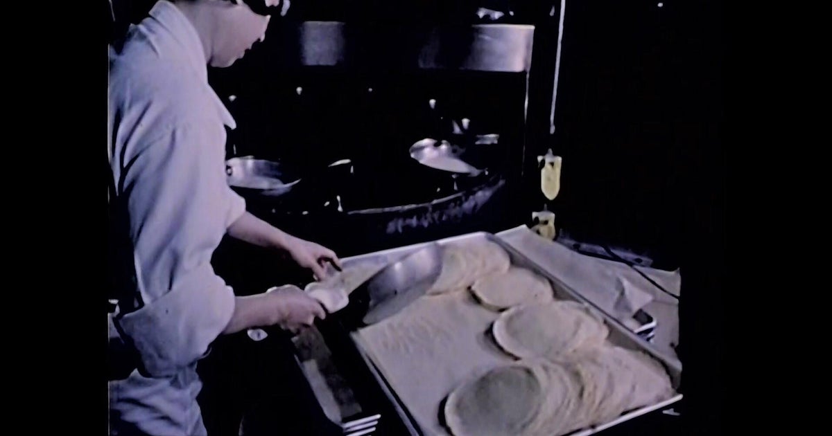 1969: San Francisco company prepares meals for Apollo 11 astronauts ...