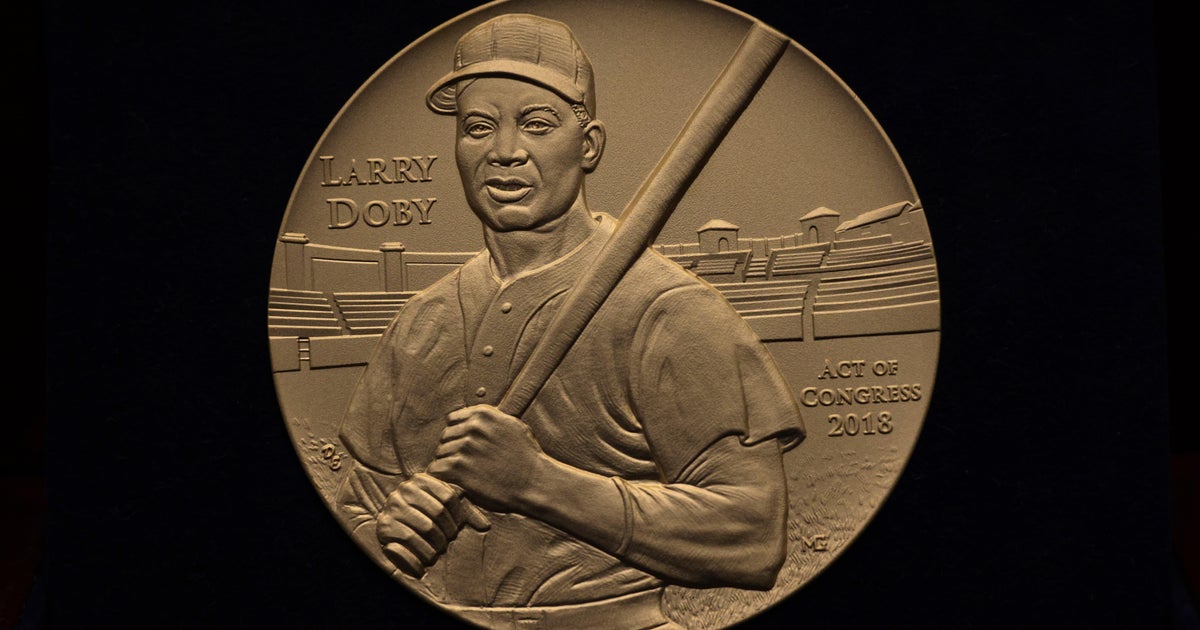 Paterson native Larry Doby posthumously awarded Congressional Gold ...