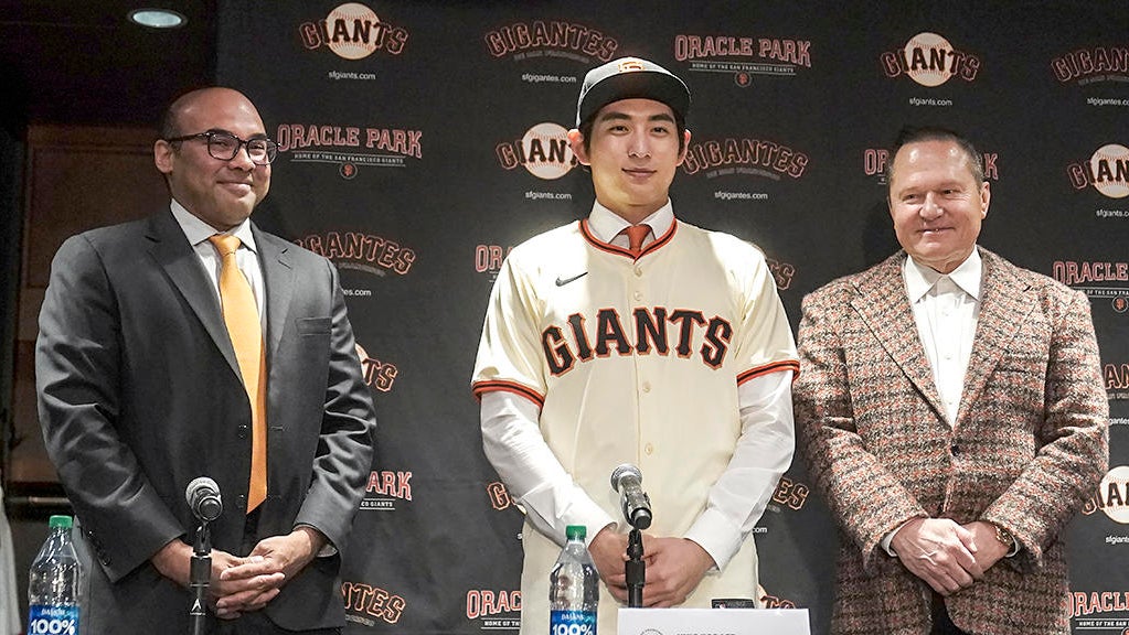 San Francisco Giants introduce Korean star Jung Hoo Lee as a 'perfect ...