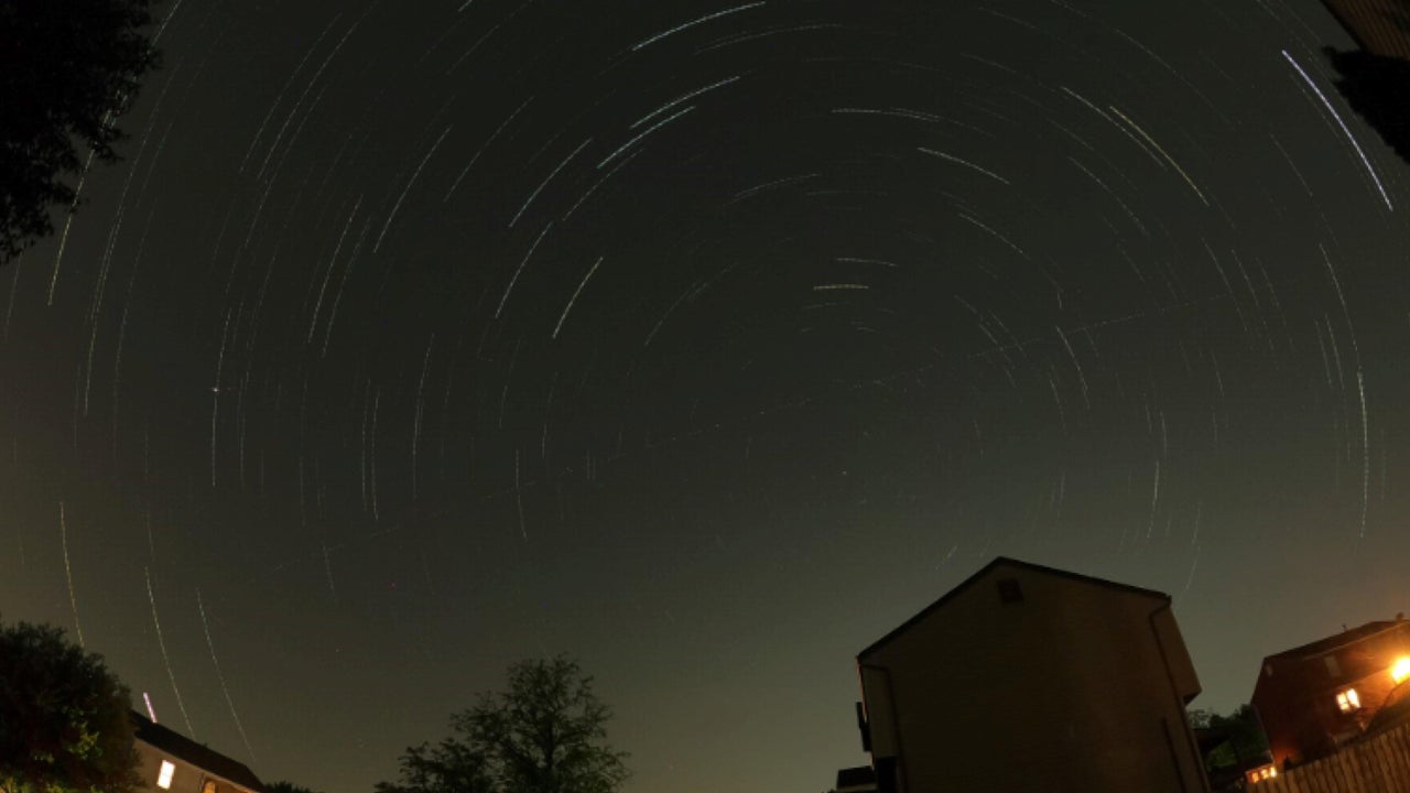 Hey Ray: Star trails and planetary motion