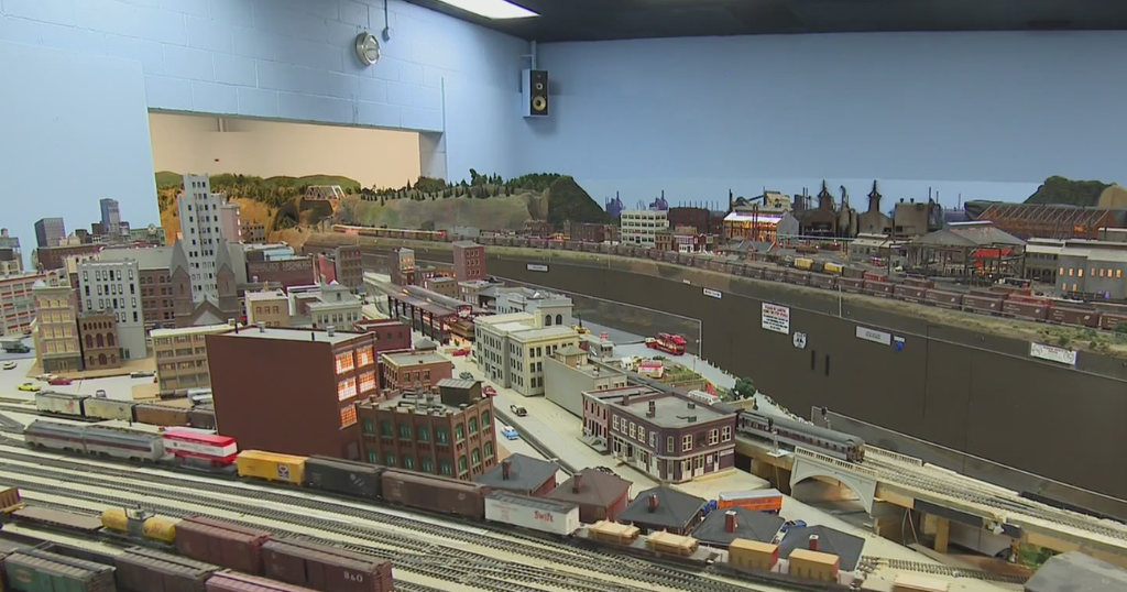 KD Sunday Spotlight: All aboard for the McKeesport Model Railroad Club holiday open house - CBS ...