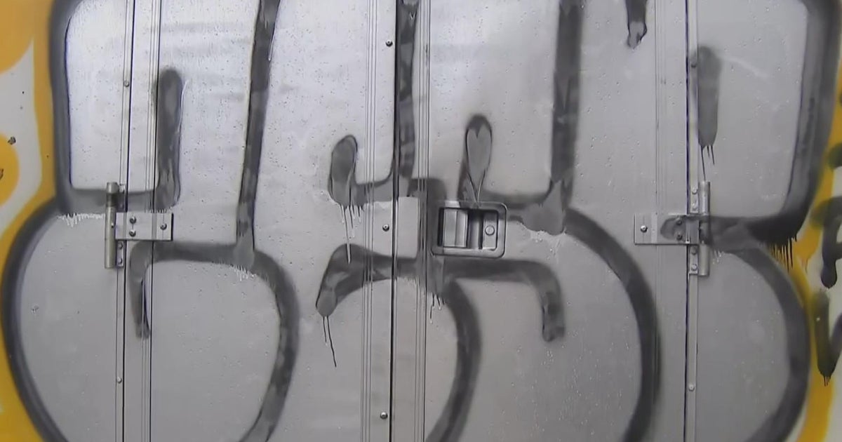 Vandals keep tagging Chicago sandwich shop's truck - CBS Chicago