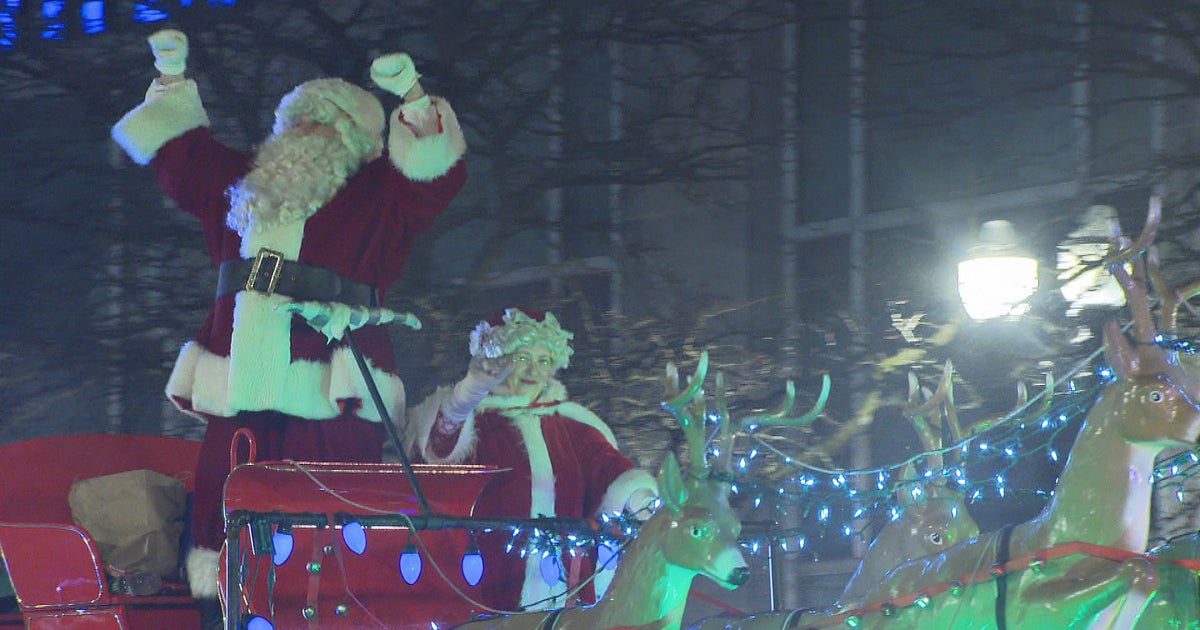 Lynn Christmas Eve parade travels 23 miles throughout city - CBS Boston