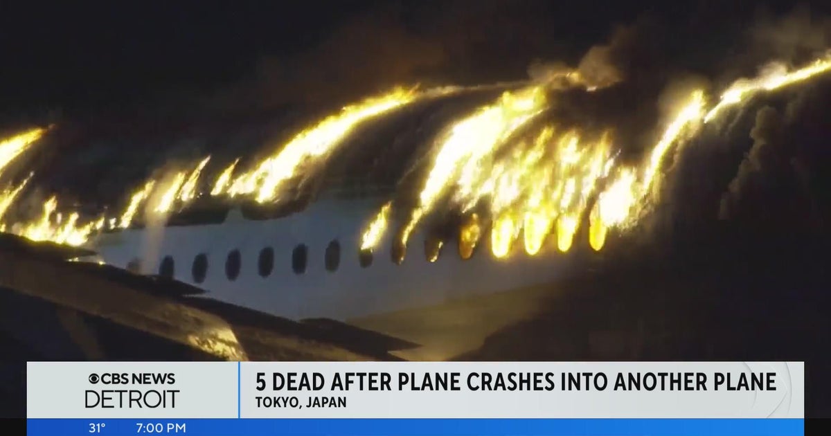 Taking a closer look at deadly plane crash on runway in Japan - CBS Detroit