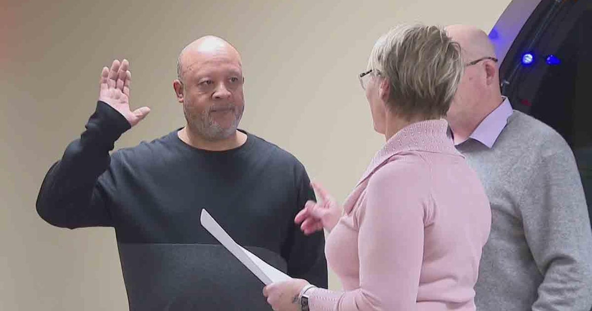 Arnold appoints interim police chief and reappoints city manager - CBS ...