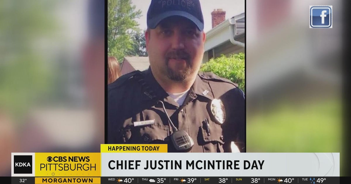 Highlands School District commemorating life of fallen police chief ...