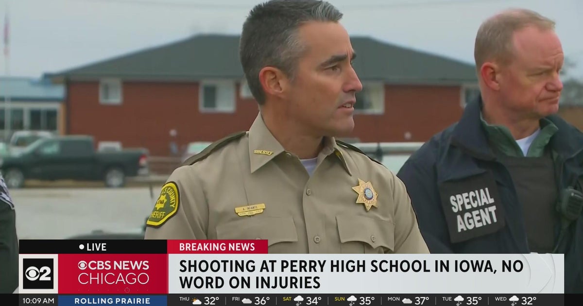 Police update on shooting at Perry High School in Iowa - CBS Chicago