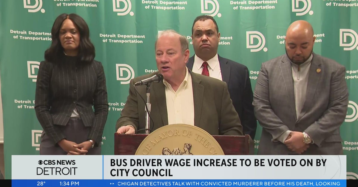 Detroit bus drivers to get increase in pay, bonuses for good attendance ...