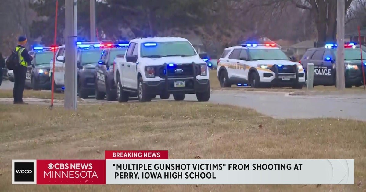 Developing: Multiple people shot in Iowa school shooting - CBS Minnesota