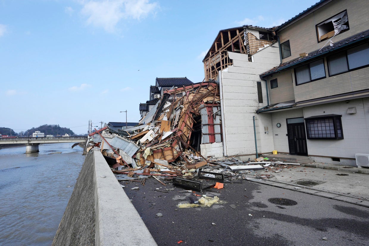 Death toll from western Japan earthquakes rises to 126 - CBS News