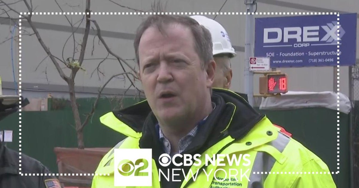 MTA, FDNY officials discuss Brooklyn subway derailment - CBS New York