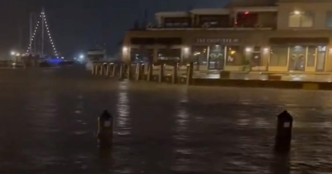 Downtown Annapolis sees record flooding, new barriers serve as ...