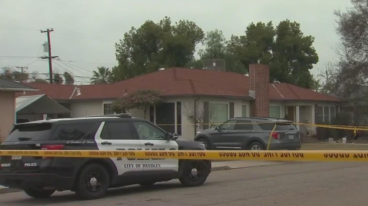 Teen among 3 arrested after 4 found dead in Fresno County town - CBS ...