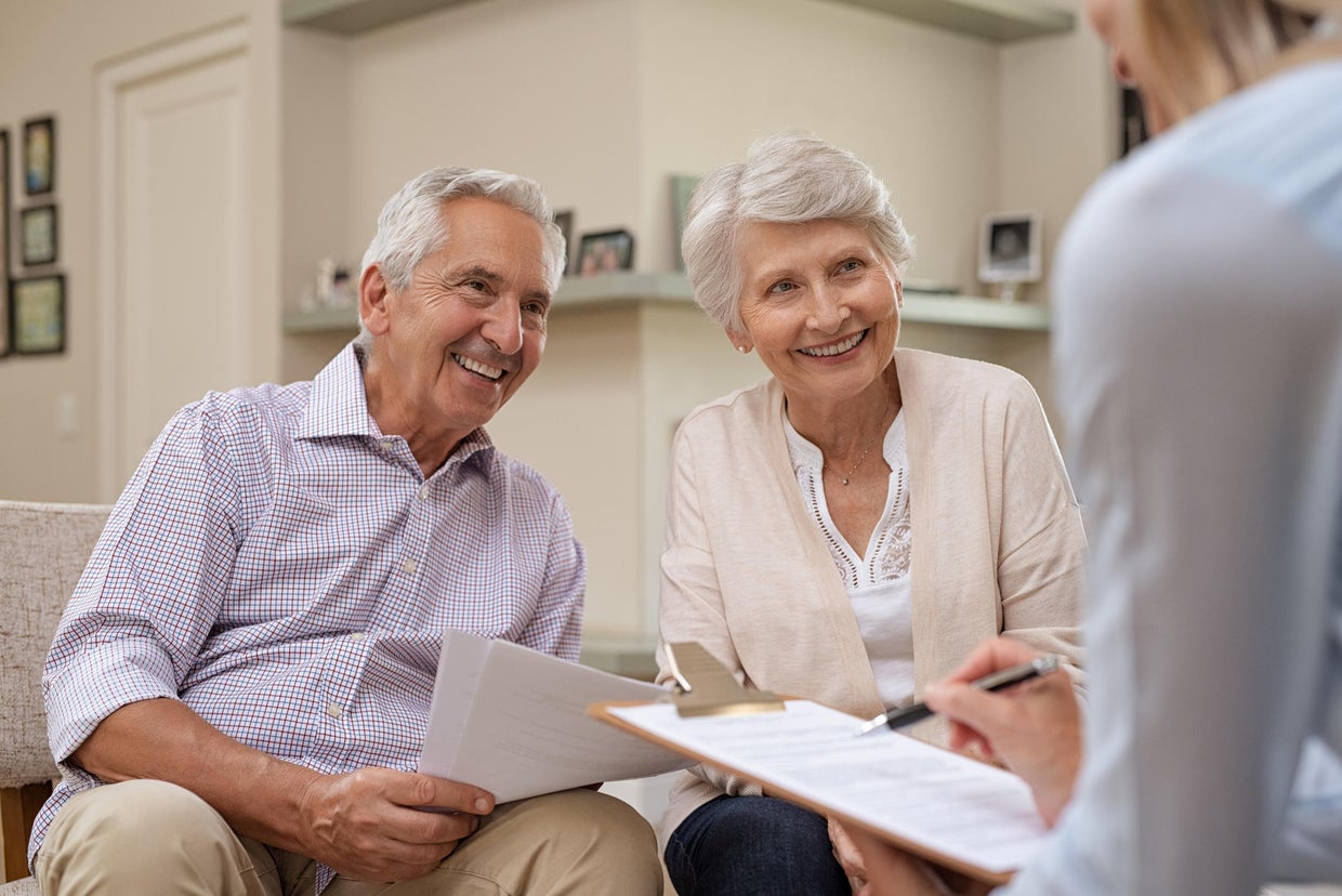 Should seniors add long-term CDs to their investments? Experts weigh in ...