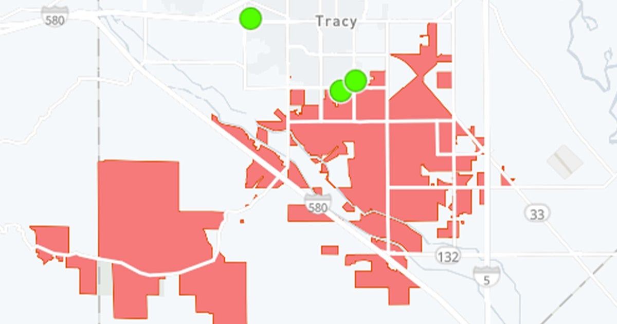 Car crash into pole knocks out power over large part of Tracy - CBS ...