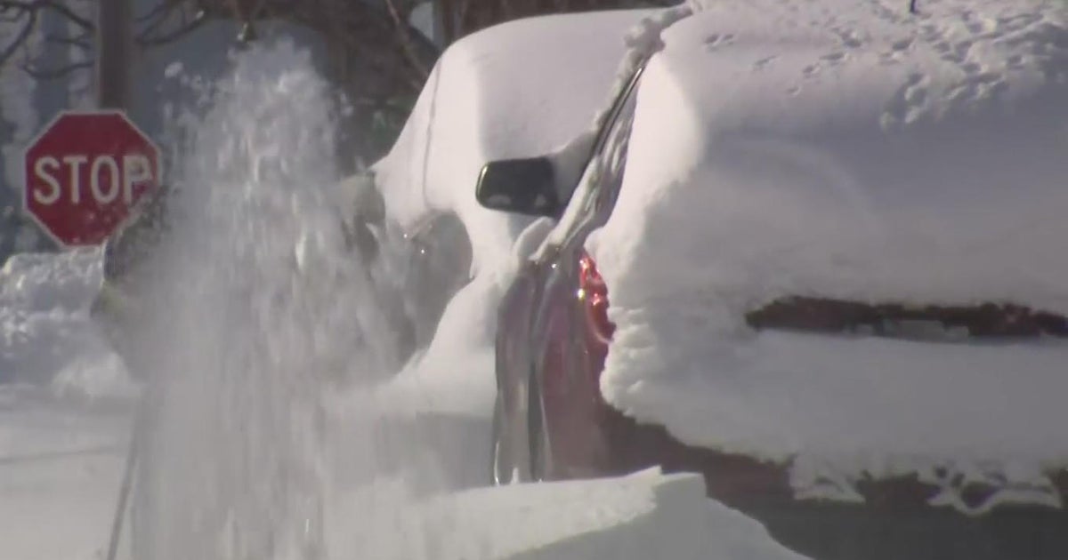 Residents digging out following heavy snowfall in Northwest Indiana ...