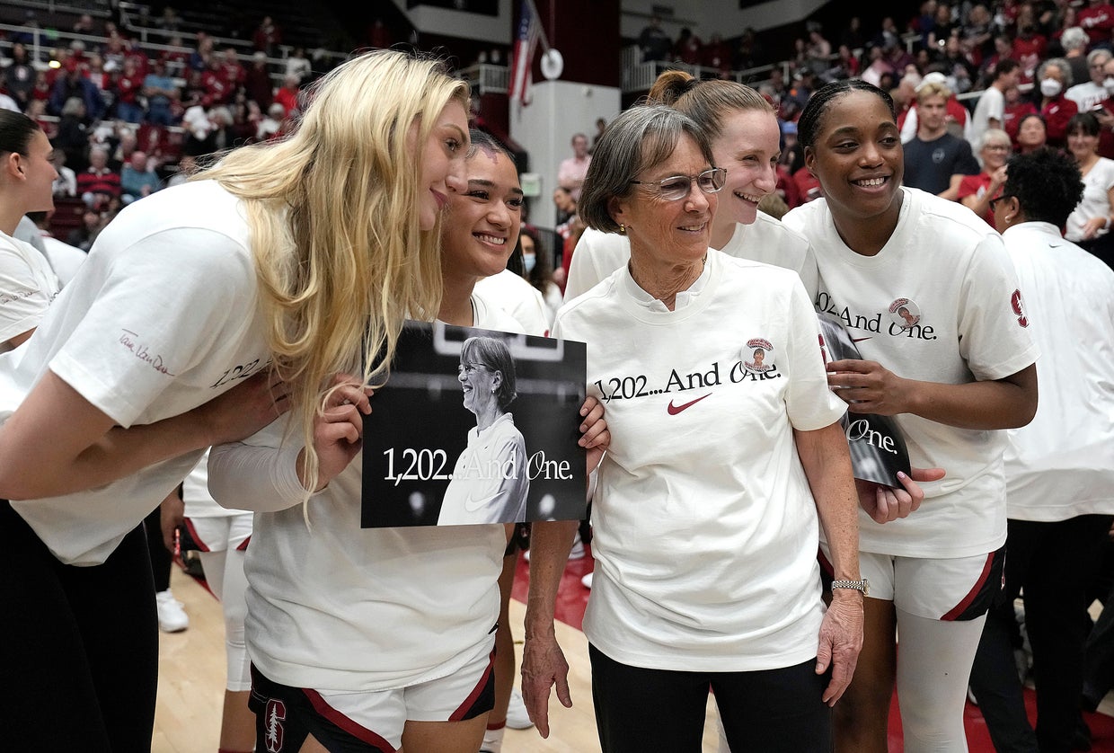 Stanford's Tara VanDerveer becomes winningest coach in major college ...